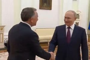 Trump’s Envoy Steve Witkoff Meets Putin in Moscow; Diplomatic Push for ...