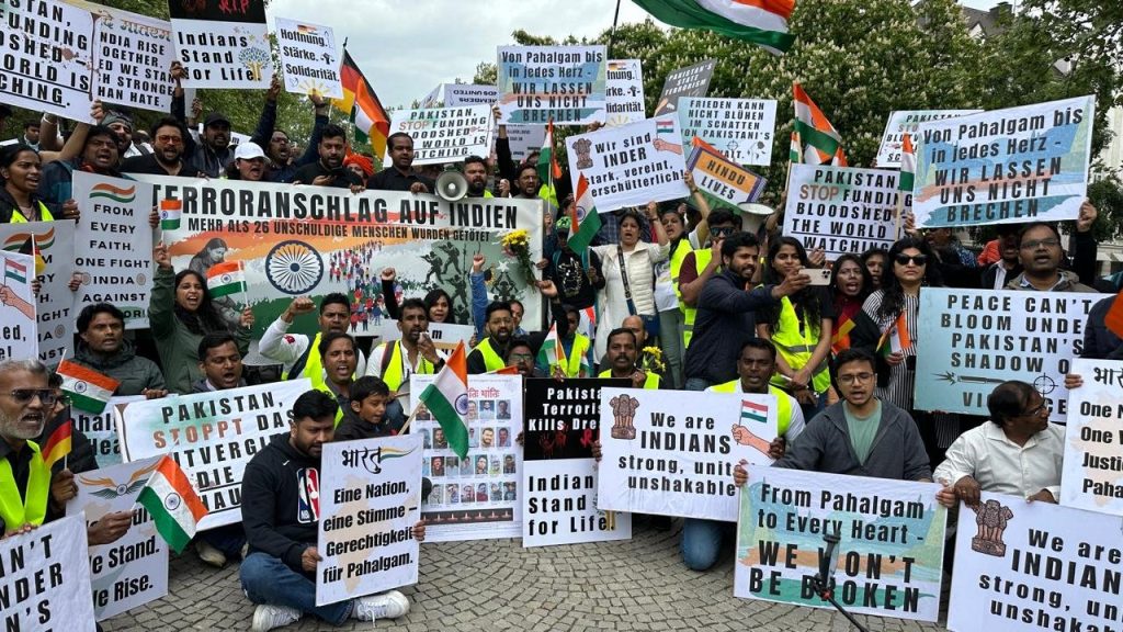 Indian diaspora stages peaceful protest in Germany against Pahalgam ...