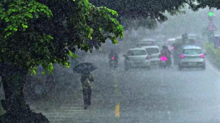 Heavy rain continues to lash Kerala