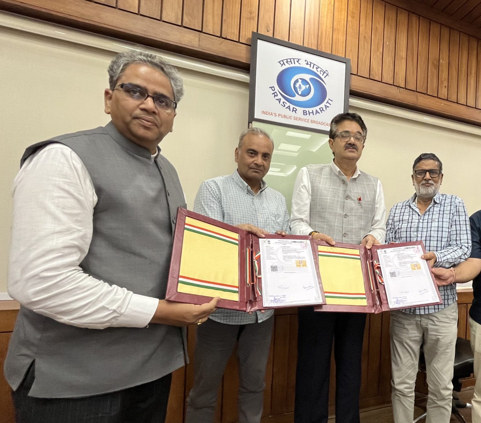 Prasar Bharati Signs MoU with HAI to Boost the Sport Nationwide | DD ...