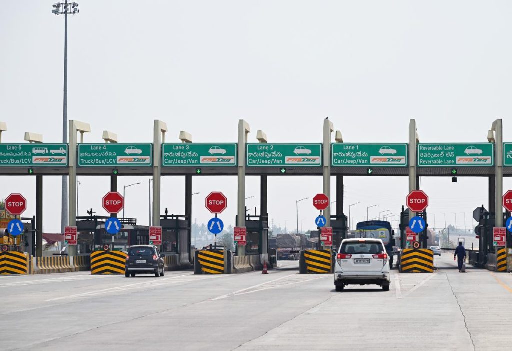 NHAI Launches FASTag Annual Pass at 1,150 Toll Plazas Nationwide ...