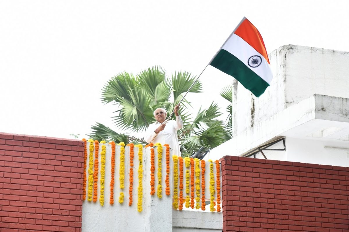 Gujarat Cm Bhupendra Patel Flags Off Massive Tiranga Rally Under Har