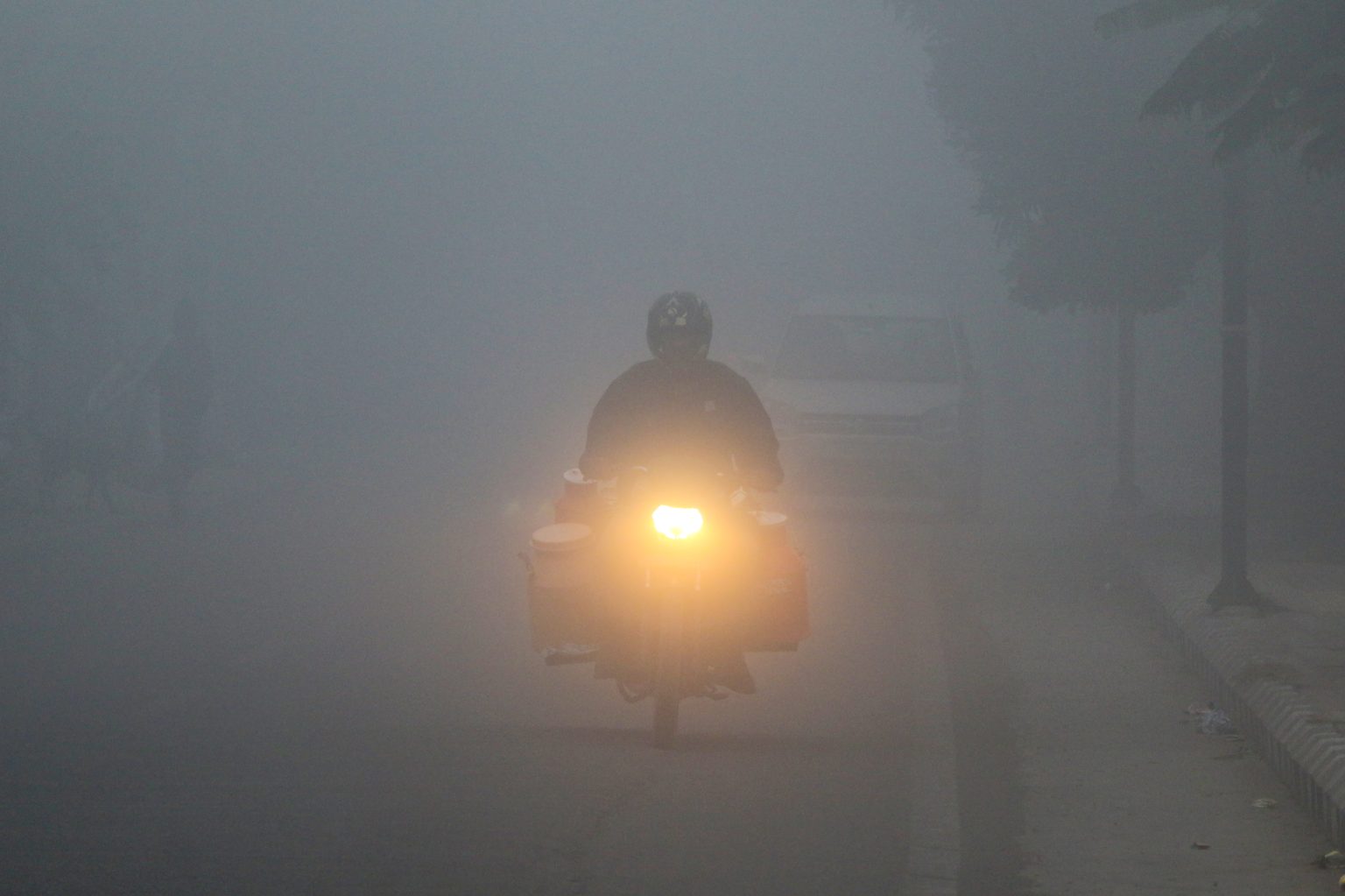 IMD forecasts dense to very dense fog conditions in Delhi, Haryana ...