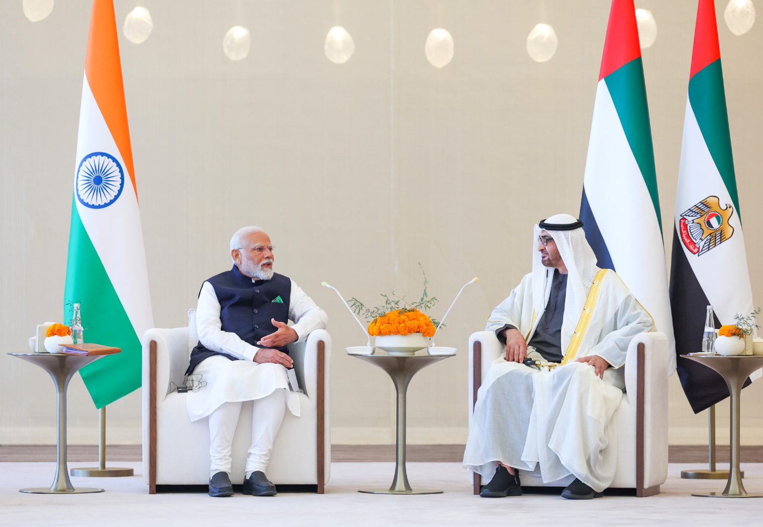 PM Modi Talk with President Sheikh Mohamed bin Zayed Al Nahyan ...